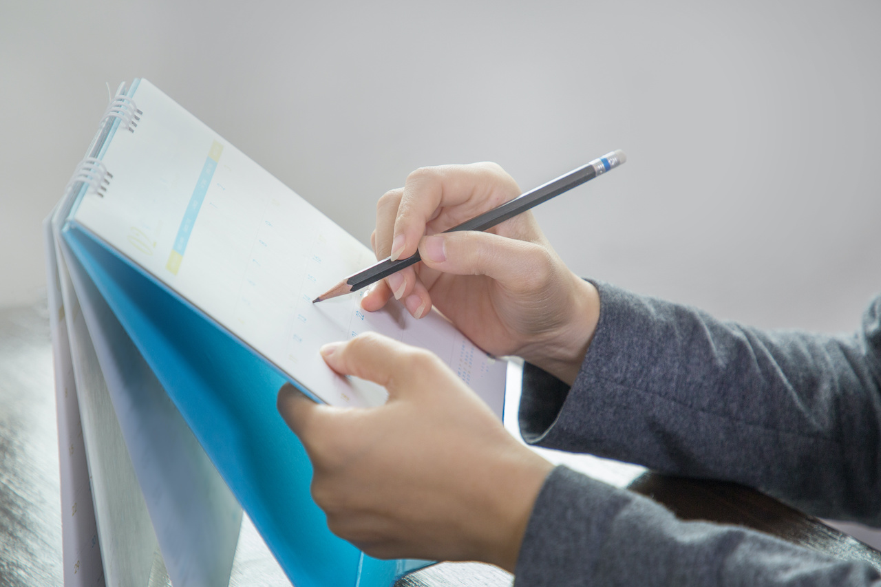 【494】「仮で予定しておこう。 Let’s pencil it in.」 - ネイティブが使うイギリス英語